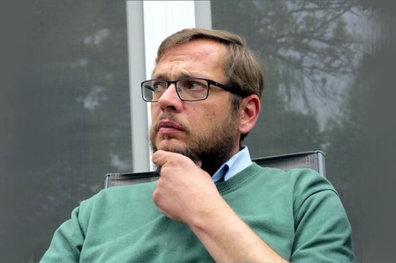 Kőhalmi Zoltán: A férfi, aki megølte a férfit,…